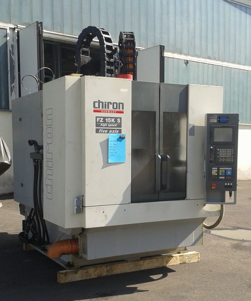 MILLING CENTER MACHINE 5 AXIS CHIRON A K 15 Used Y 2001